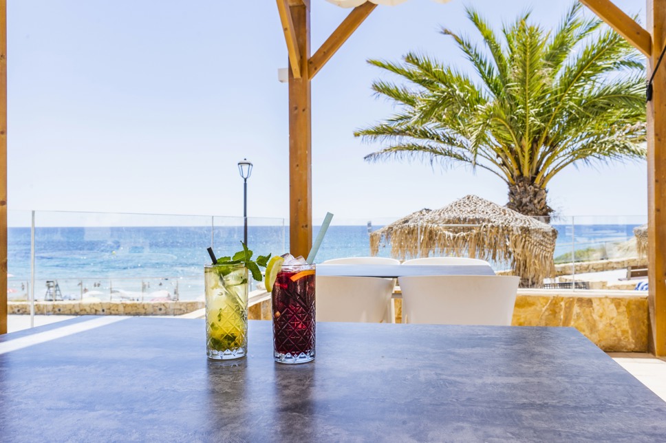 Nuzza Beach & Terrace Restaurant | Restaurante a orillas del mar
