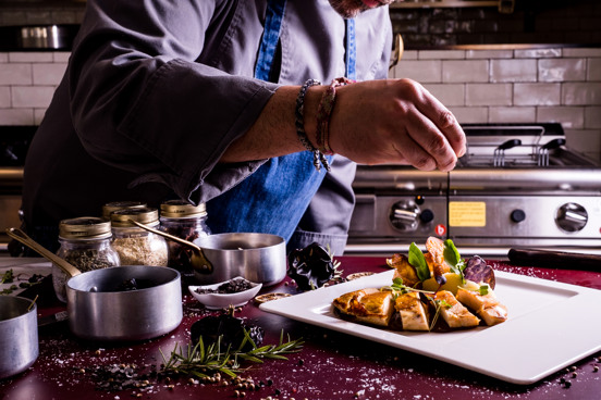 Nuzza Beach & Terrace Restaurant | Restaurante a orillas del mar